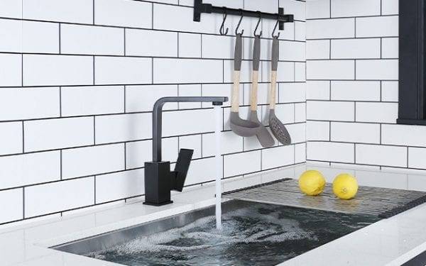 How to choose the faucet structure