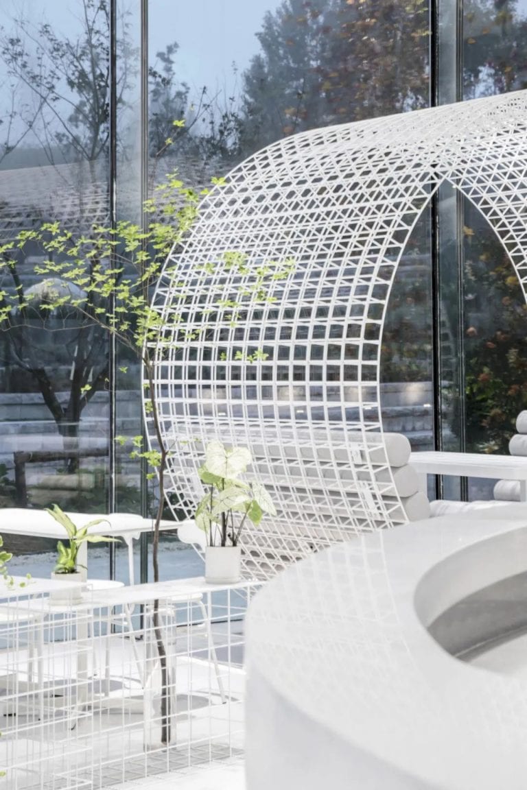 Minimalist Naturalism, Create a Four Season Flower House in a Small ...