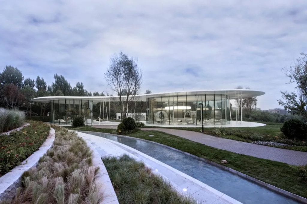 Minimalist Naturalism, Create a Four Season Flower House in a Small ...