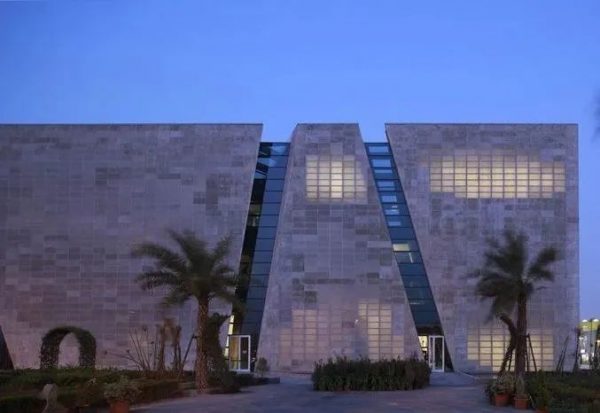 What is Translucent (Light Transmitting) Concrete?